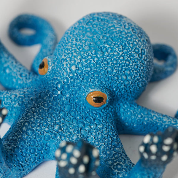 Middle Finger Octopus Statue – nextdealshop.co.uk